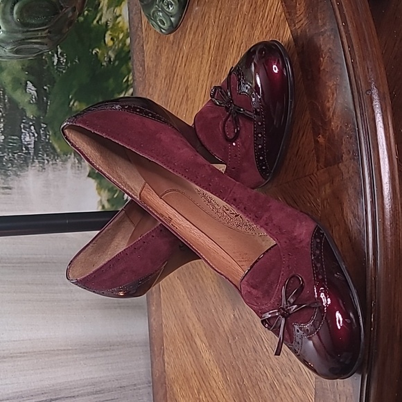 Sofft | Shoes | Sofft Women 85 Vintage Oxford Wing Tip Patent Leather ...